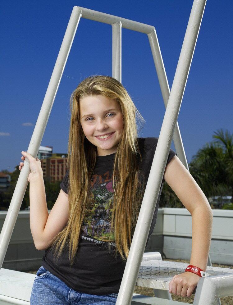 Norman Jean Roy - Norman Jean Roy 001 (12) - Abigail Breslin Photo ...