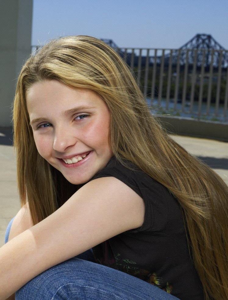 Norman Jean Roy - Norman Jean Roy 001 (4) - Abigail Breslin Photo ...